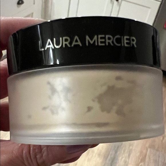 laura mercier | Makeup | Laura Mercier Translucent Loose Setting Powder ...